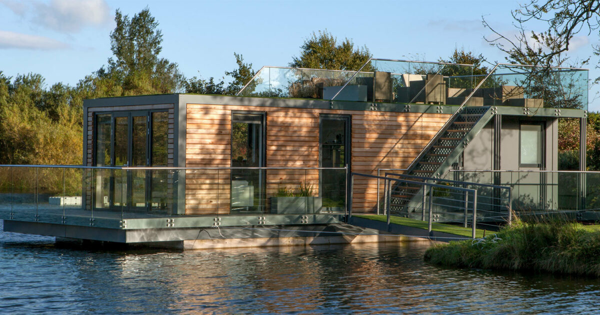 Houseboat No.1 | Bluefield Houseboats